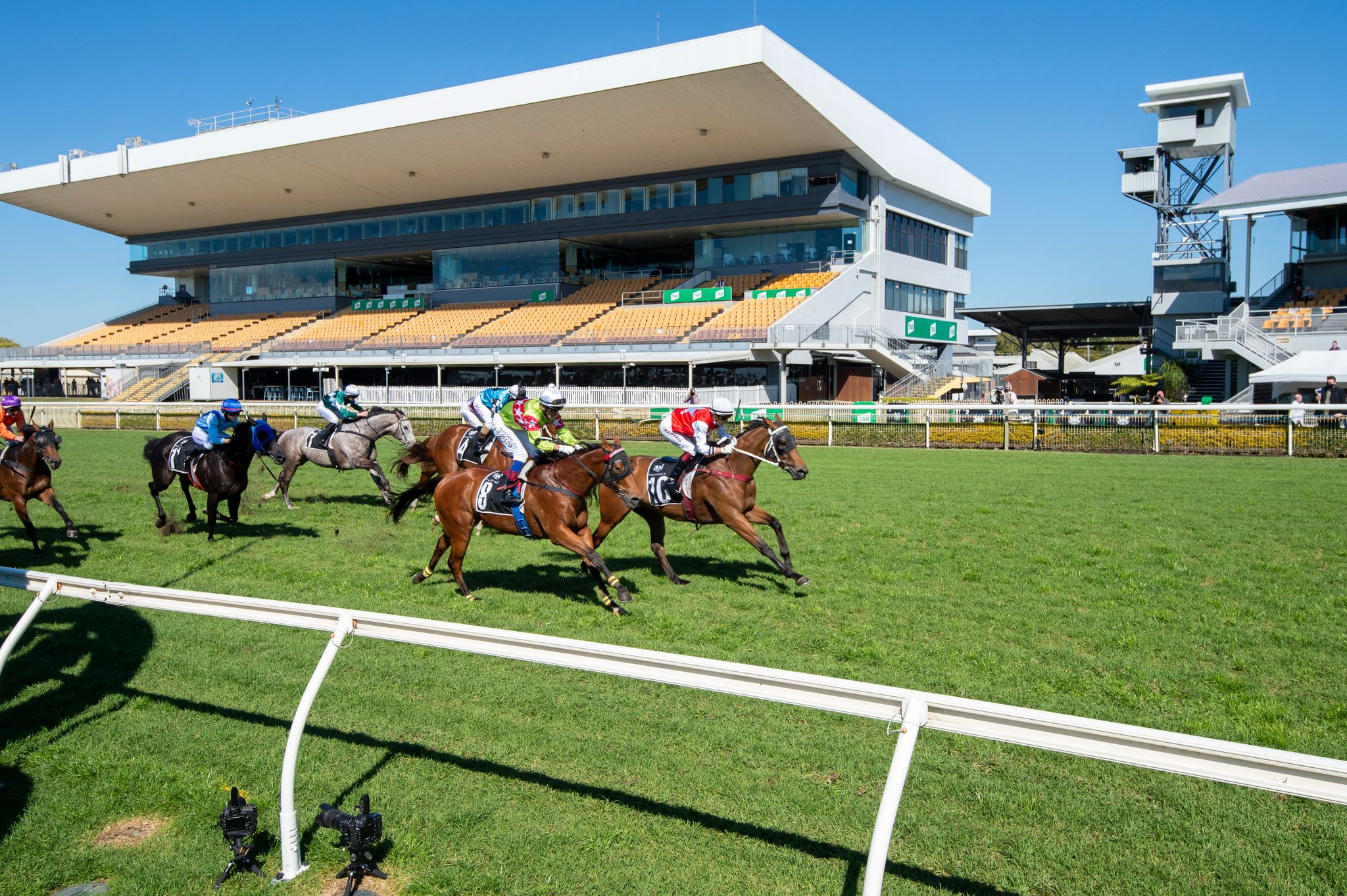 Homepage :: Racing Queensland